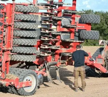 Field Operator Job Description – Requirements, Salary, Jobs