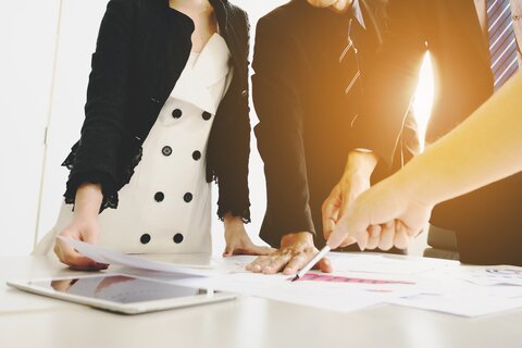 Senior Specialist Job Description – Requirements, Salary, Jobs