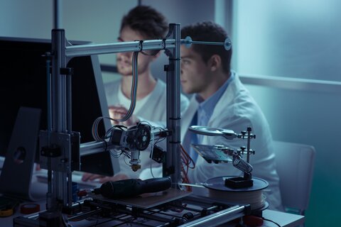 Distinguished Engineer Job Description – Requirements, Salary, Jobs
