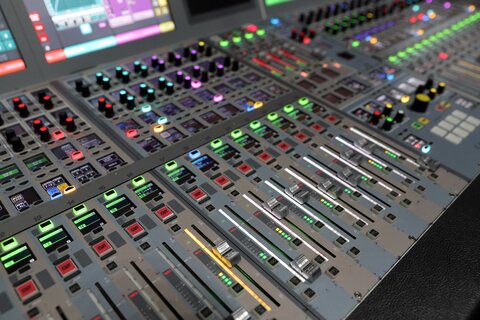 Foh Engineer Job Description – Requirements, Salary, Jobs