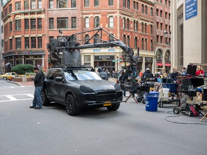 Associate Manager Job Description – Requirements, Salary, Jobs