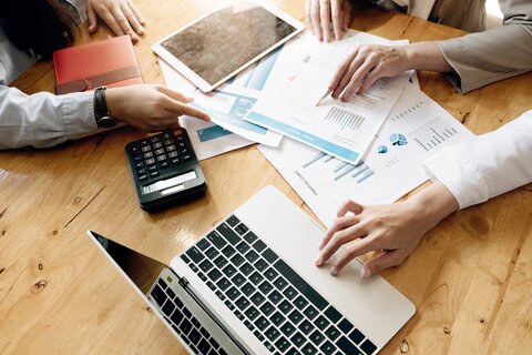 Operations Officer Job Description – Requirements, Salary, Jobs