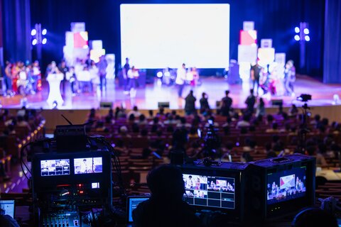 Foh Engineer Job Description – Requirements, Salary, Jobs
